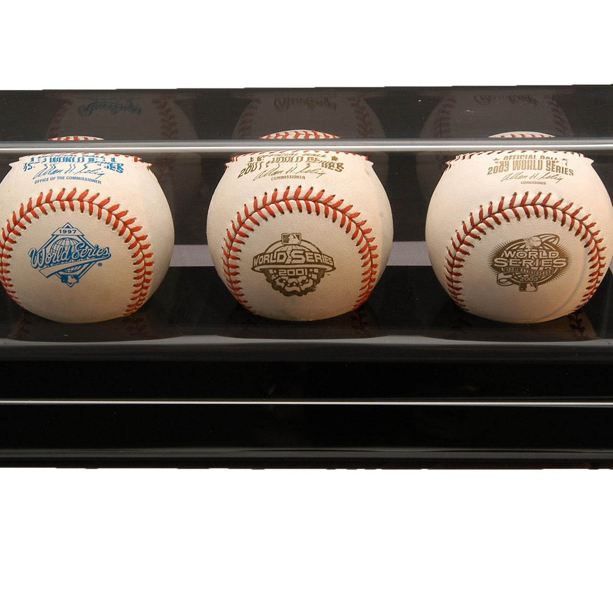 Acrylic Baseball Display Case 3 – PLAXCO